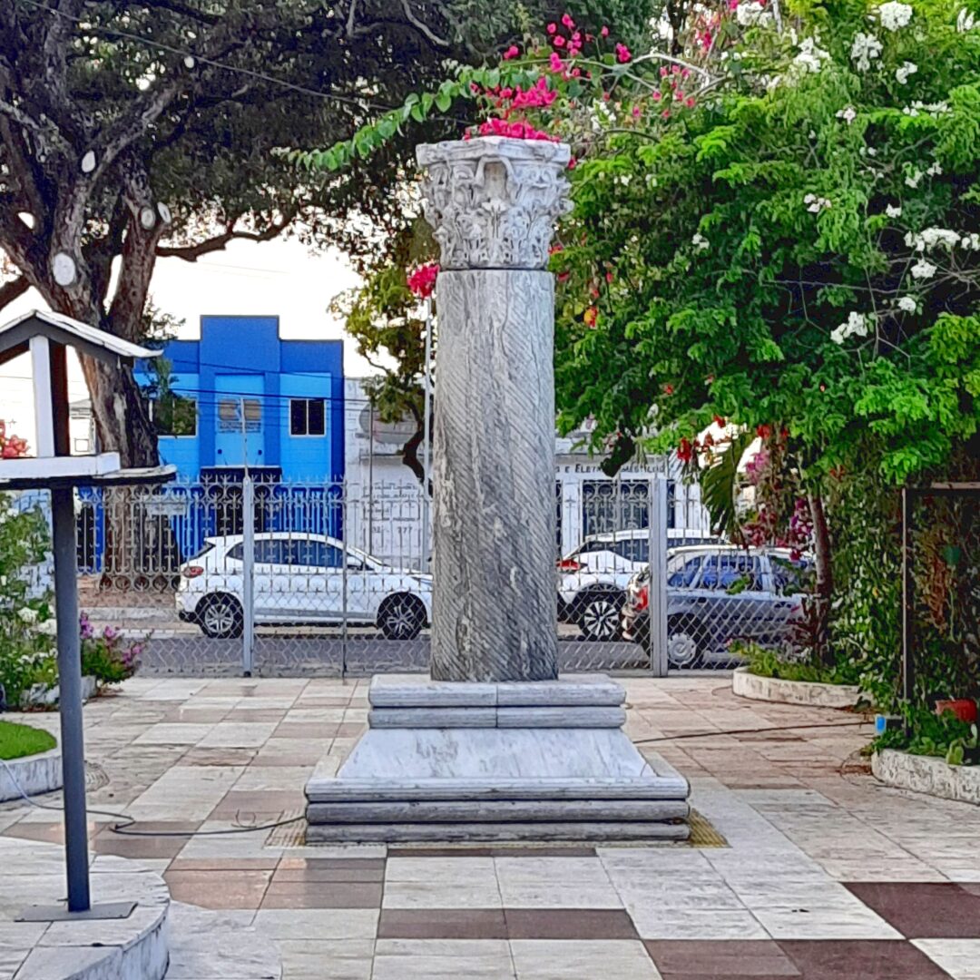 A polêmica coluna capitolina do Instituto Histórico e Geográfico ...